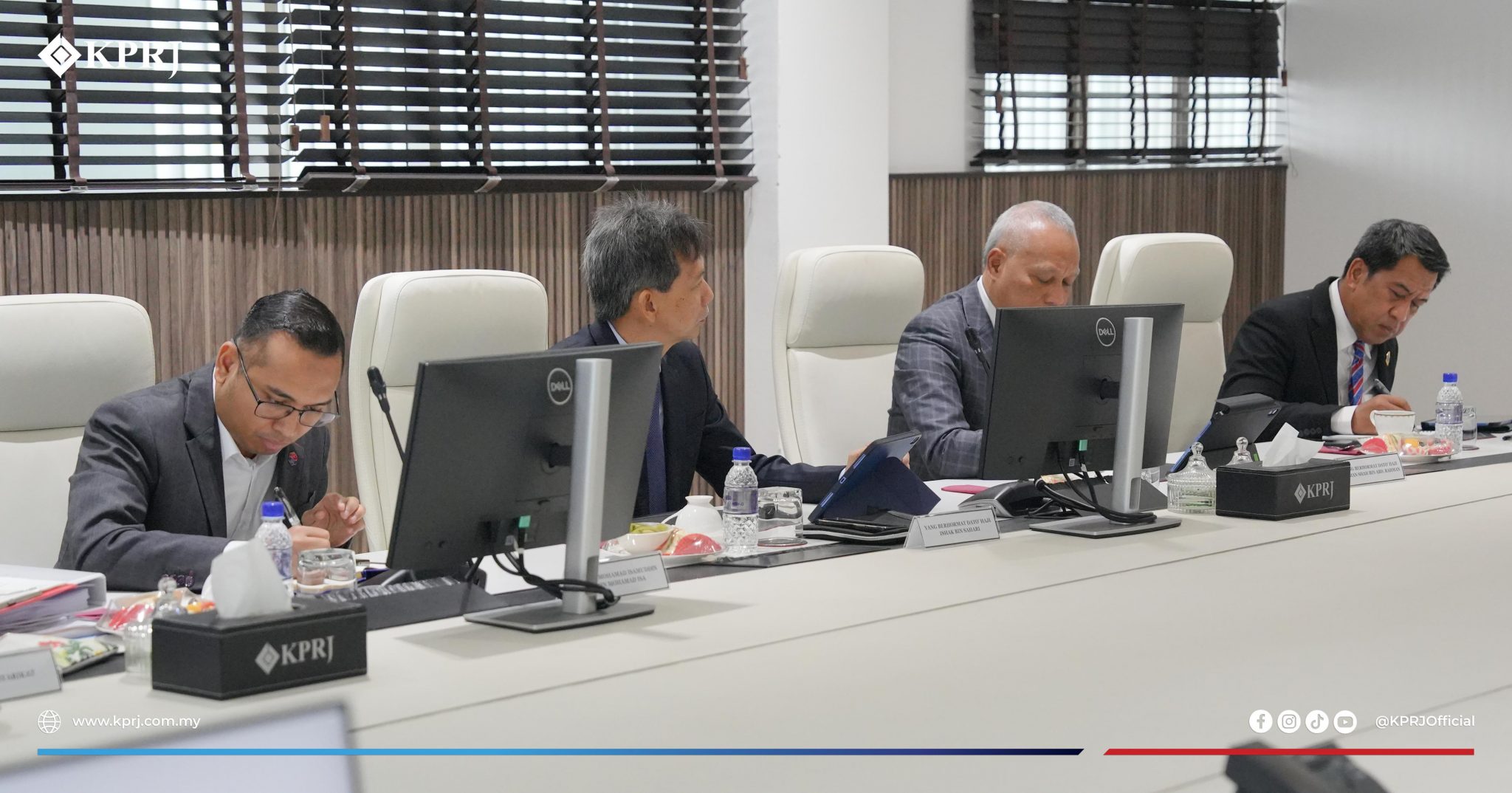 MESYUARAT LEMBAGA PENGARAH KUMPULAN PRASARANA RAKYAT JOHOR SDN. BHD ...